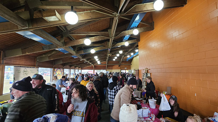 Alpena Ice Fest: A warm ice fest still brings festivities | News, Sports, Jobs - The Alpena News